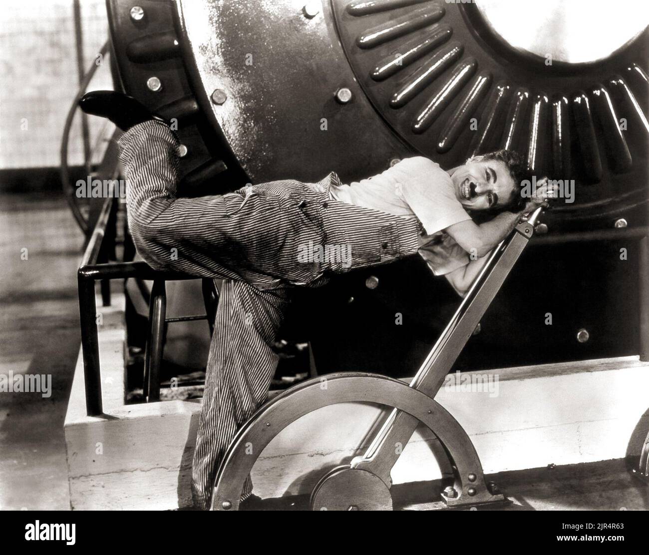 Charlie Chaplin - Modern Times publicity photo, 1936 Stock Photo - Alamy
