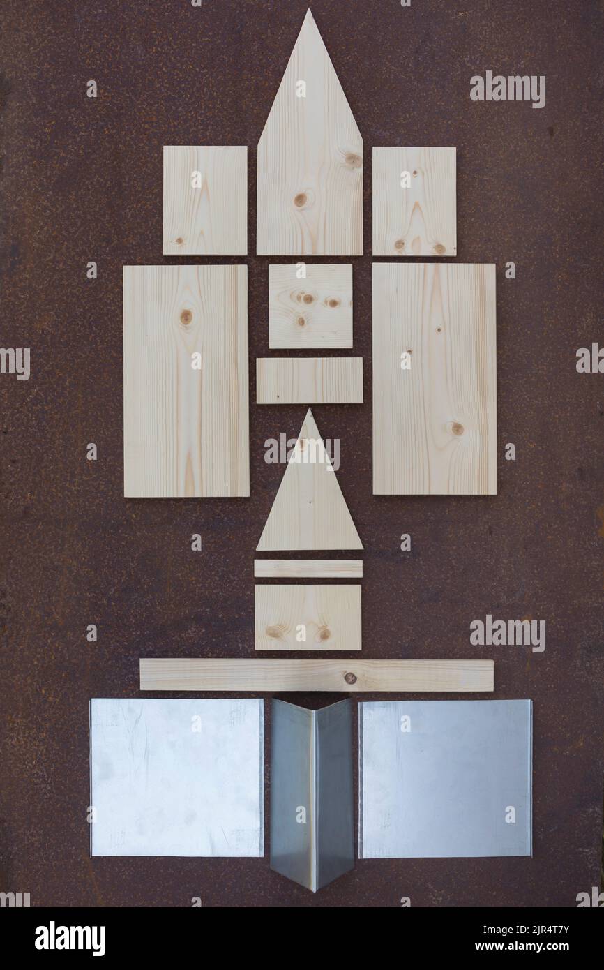 How To Make A Pyramid Out Of Poster Board