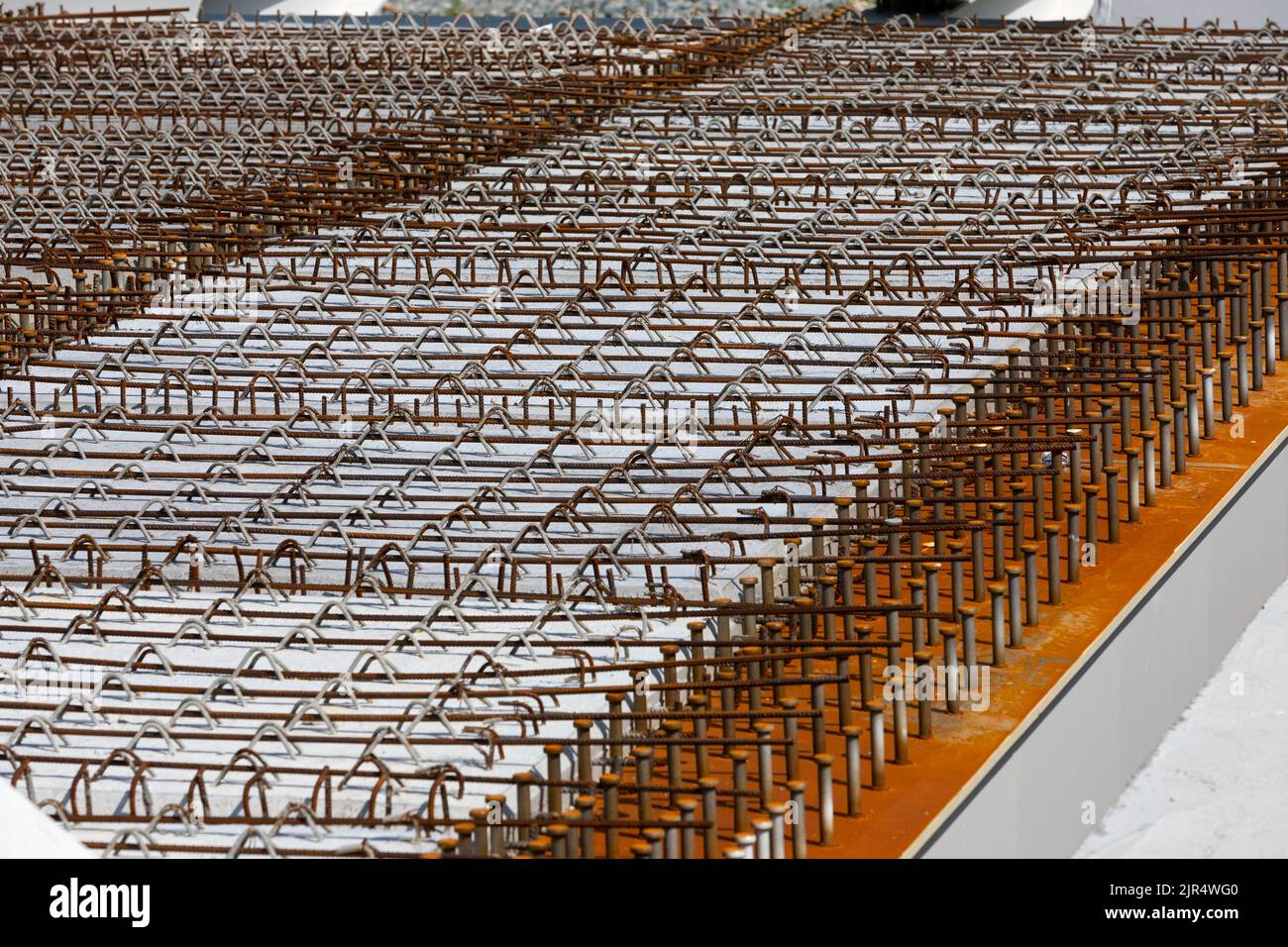 Steel frame bridge construction over Stock Photo - Alamy