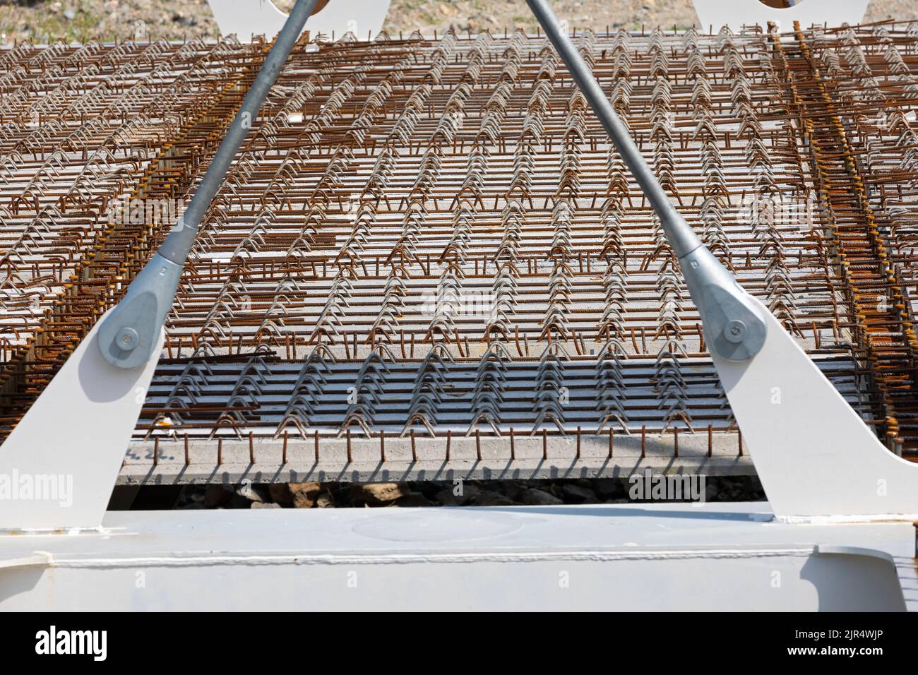 Steel frame bridge construction over Stock Photo - Alamy