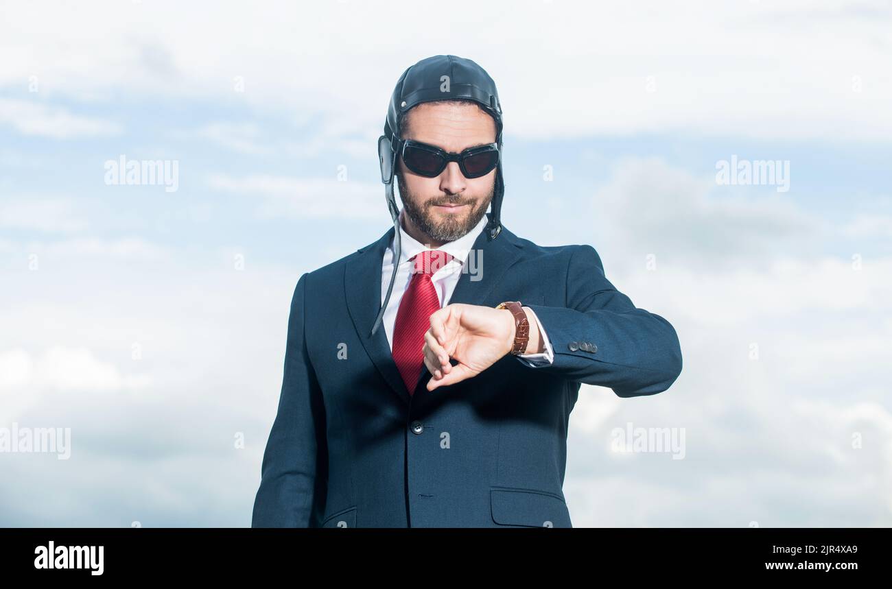 Check ready to use hi-res stock photography and images - Alamy