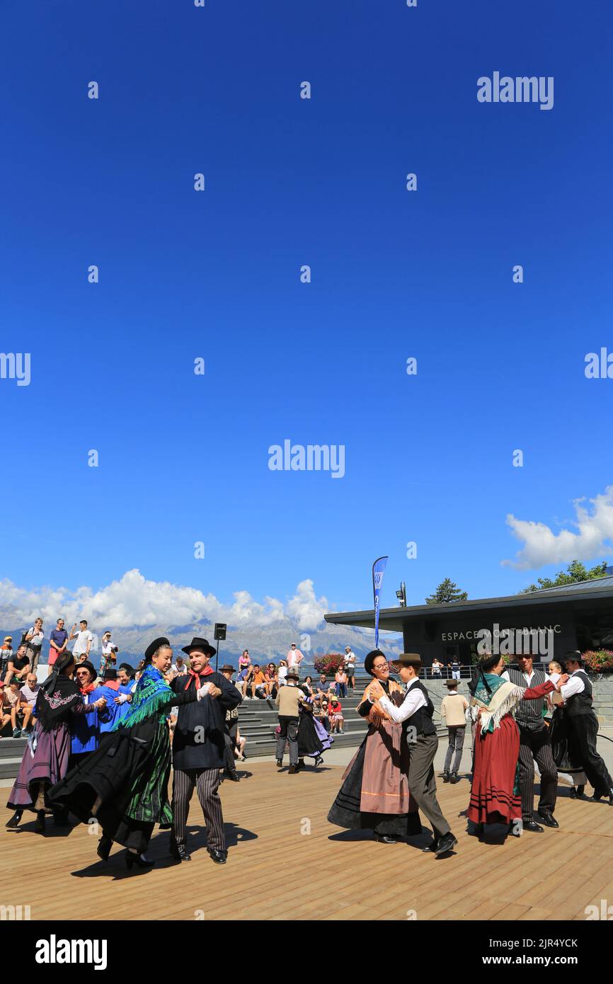 La Rioule. Danses folkloriques. Groupes folkloriques du Pays de Savoie ...