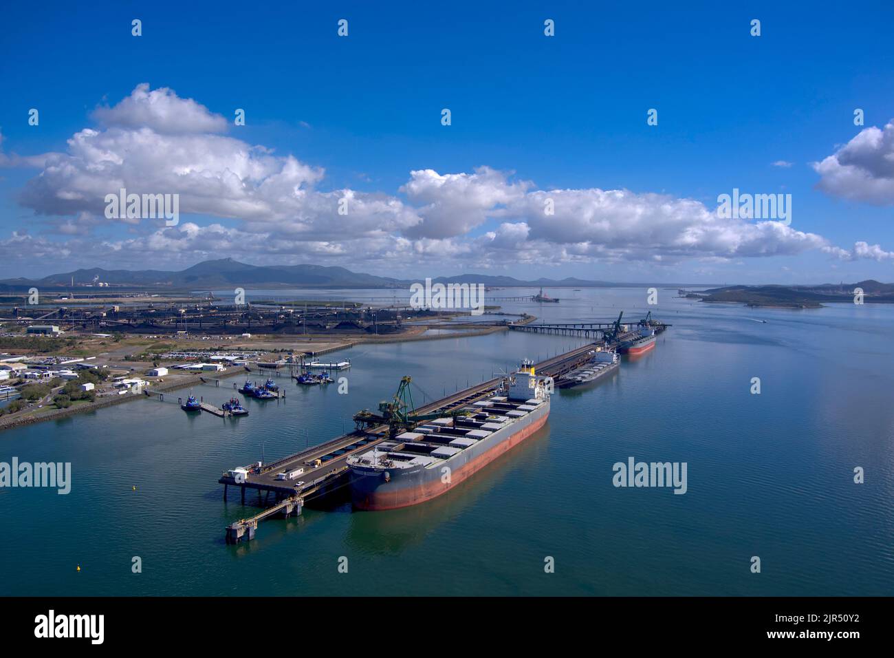 Bulk carrier azul harmony hi-res stock photography and images - Alamy