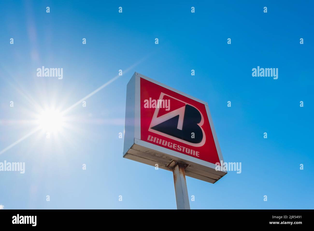 Bridgestone logo hi-res stock photography and images - Alamy