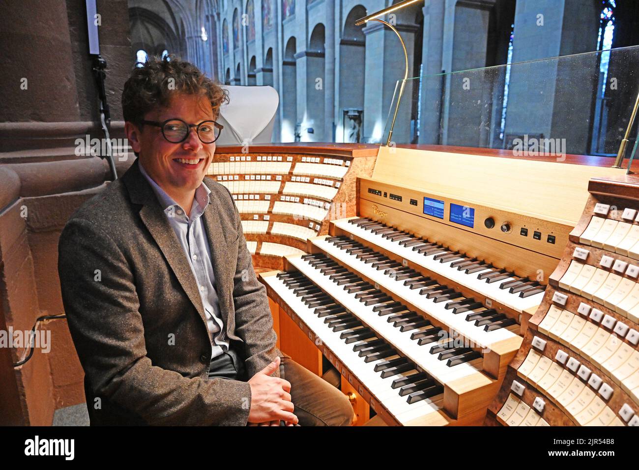 Organ stops console hi-res stock photography and images - Alamy