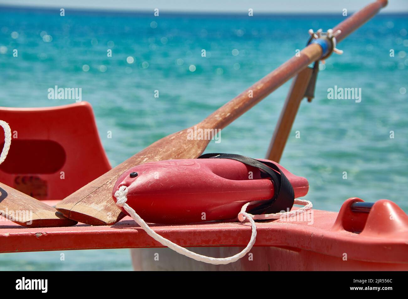 Symbolic image of the safety of bathing on the beach: the essential ...