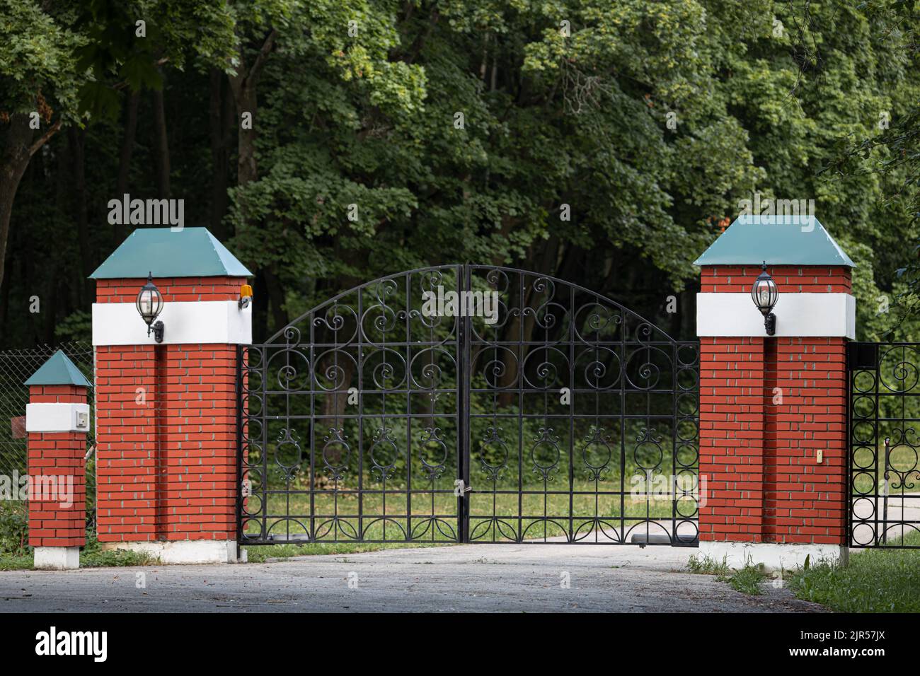 Special grating hi-res stock photography and images - Alamy