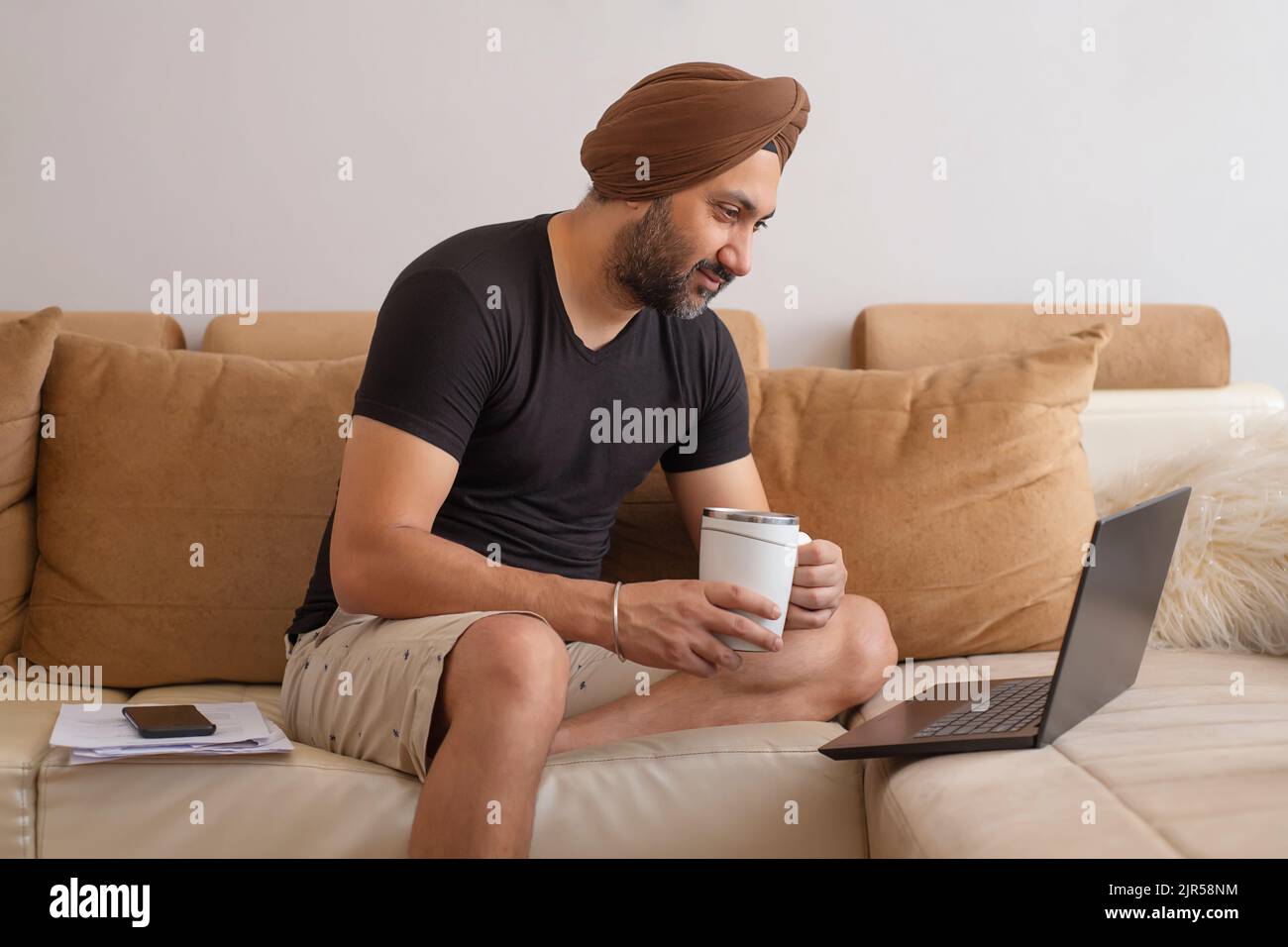 Sikh home hi-res stock photography and images - Alamy