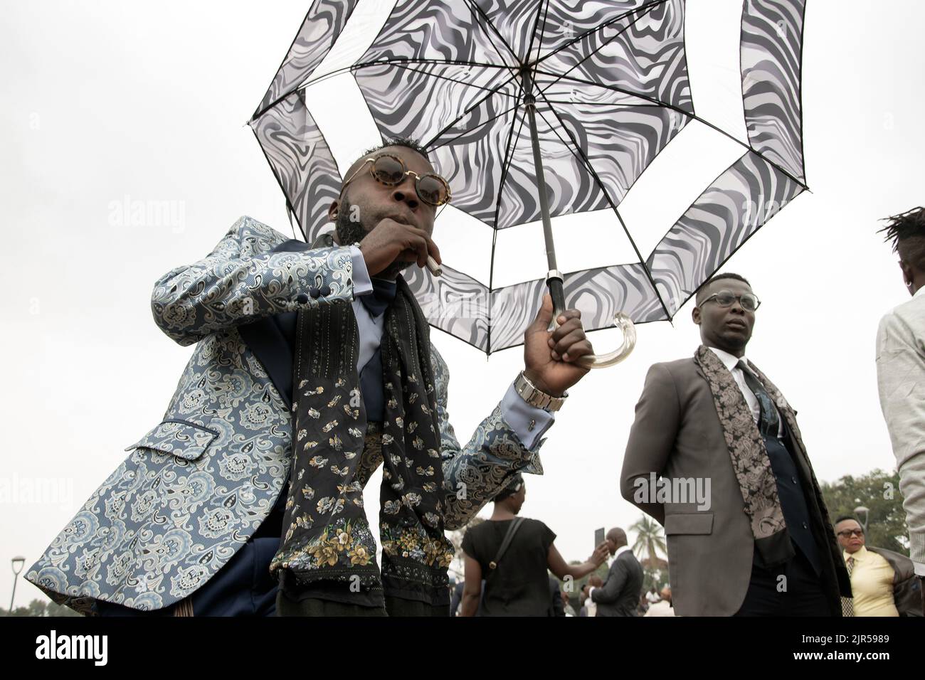 Sapeurs of congo hi-res stock photography and images - Alamy