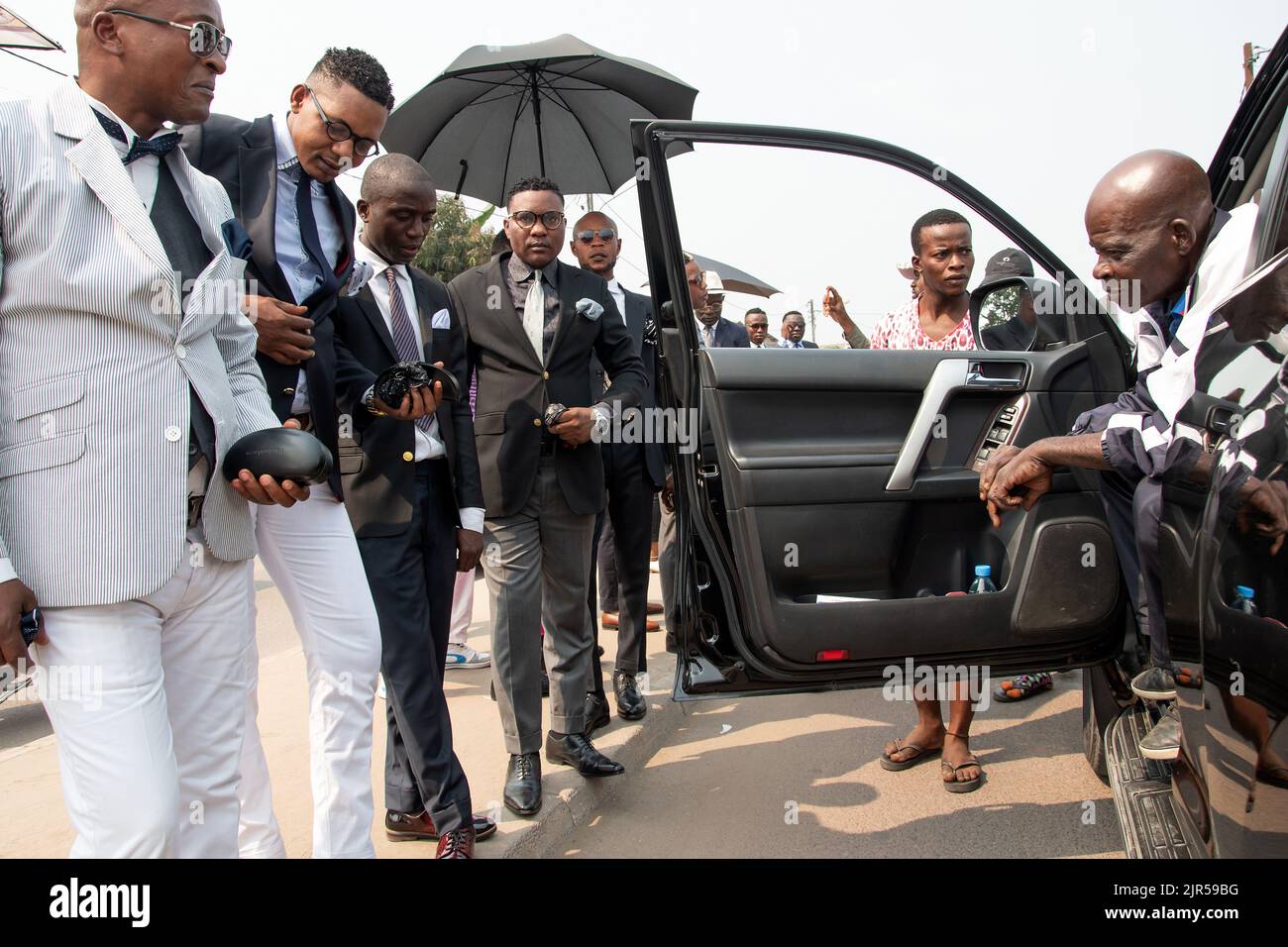 Sapeurs of congo hi-res stock photography and images - Alamy