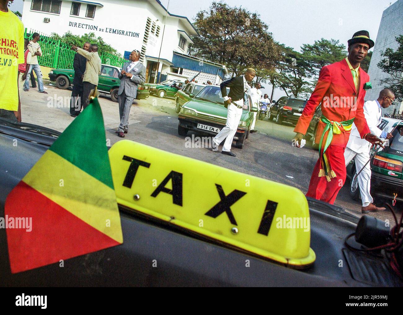 Les sapeurs hi-res stock photography and images - Alamy