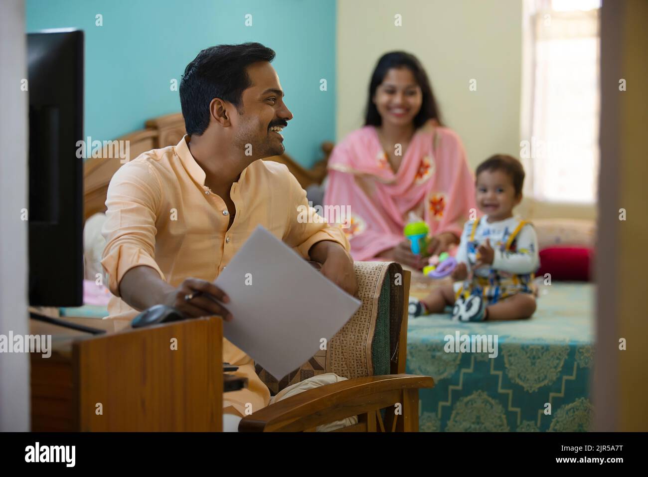 Working from elsewhere hi-res stock photography and images - Alamy