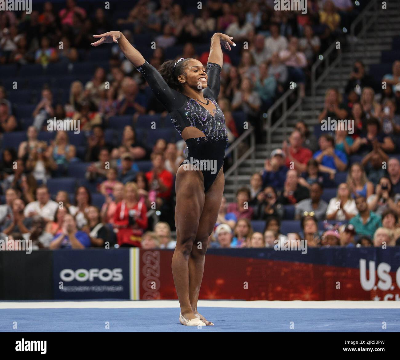 August 21, 2022: Shilese Jones of Scend completes her floor routine ...