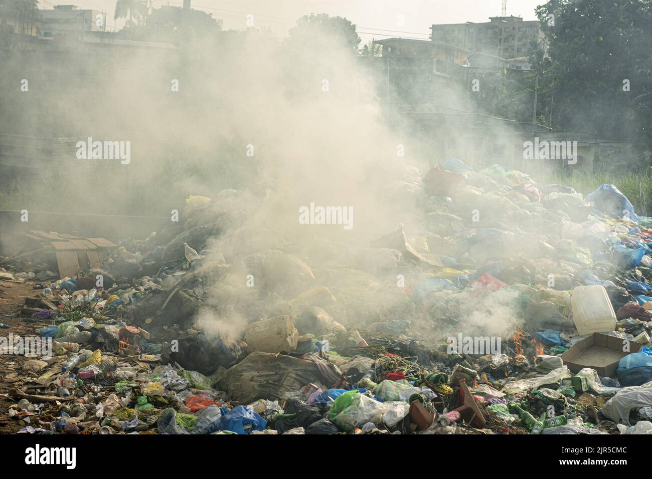Accumulation of waste in a neighborhood of Libreville, January 09, 2022 ...