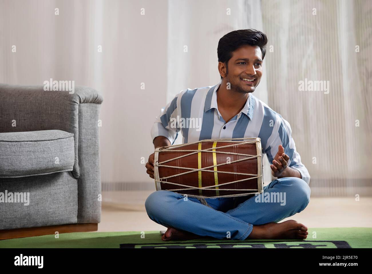 Dholak hi-res stock photography and images - Alamy