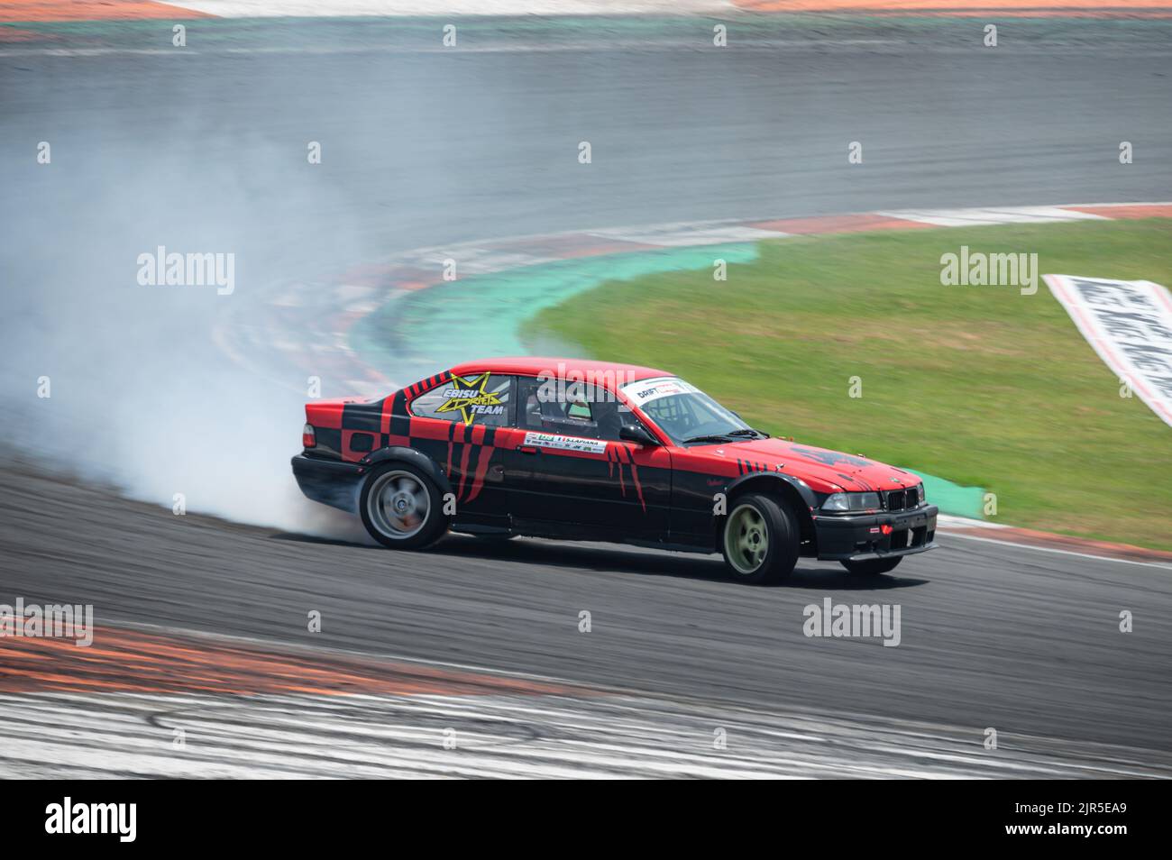 Bmw e36 race track car hi-res stock photography and images - Alamy