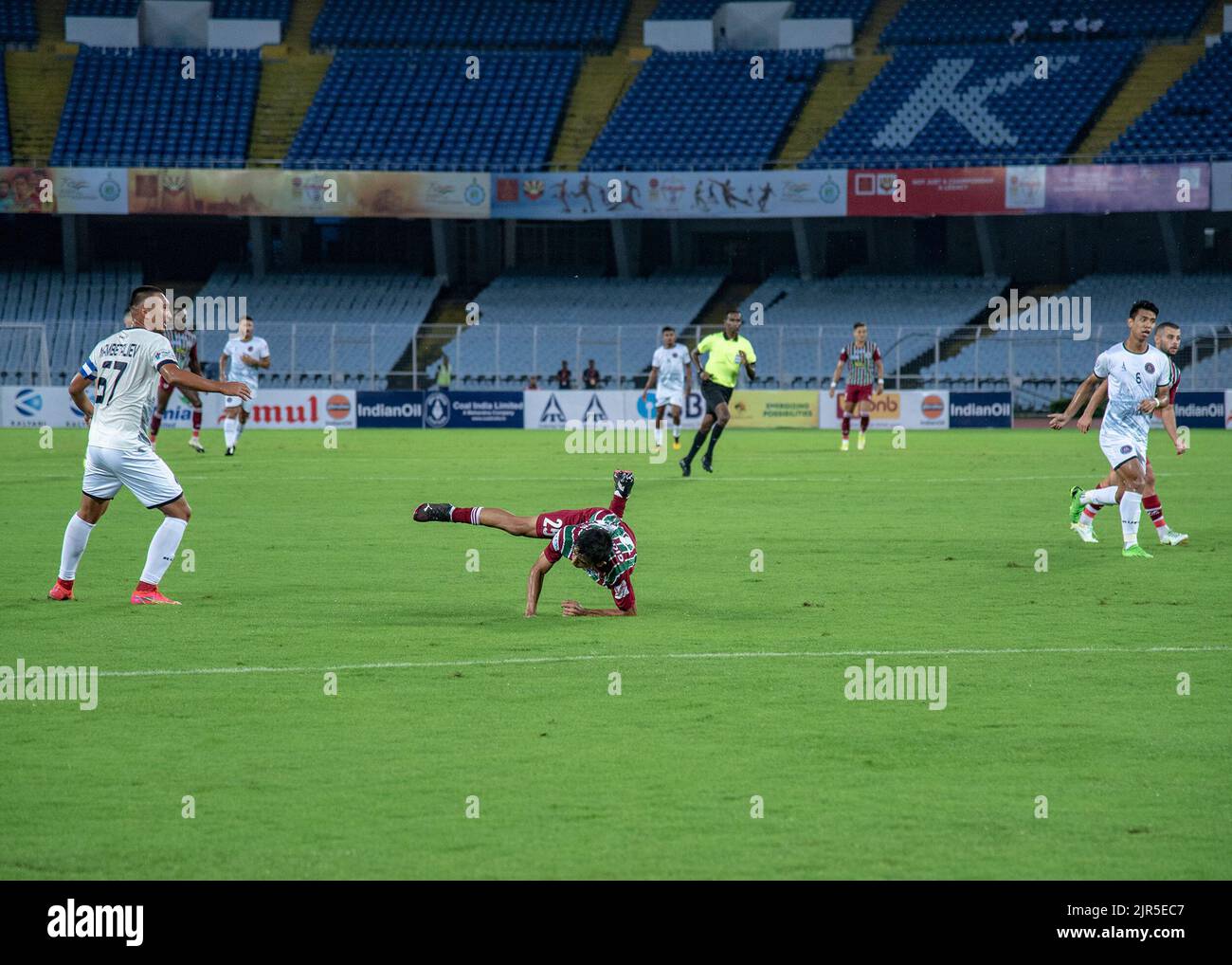 Vivekananda yuba bharati krirangan vybk hi-res stock photography and ...