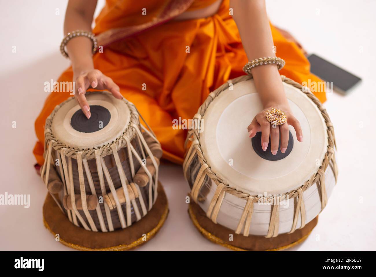 Tabla 25 hi-res stock photography and images - Alamy
