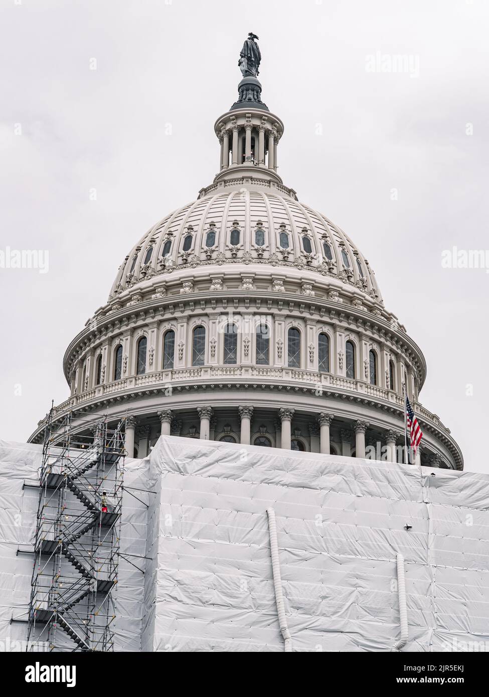 The United States Capitol roof with scaffolding and ladder coverings ...