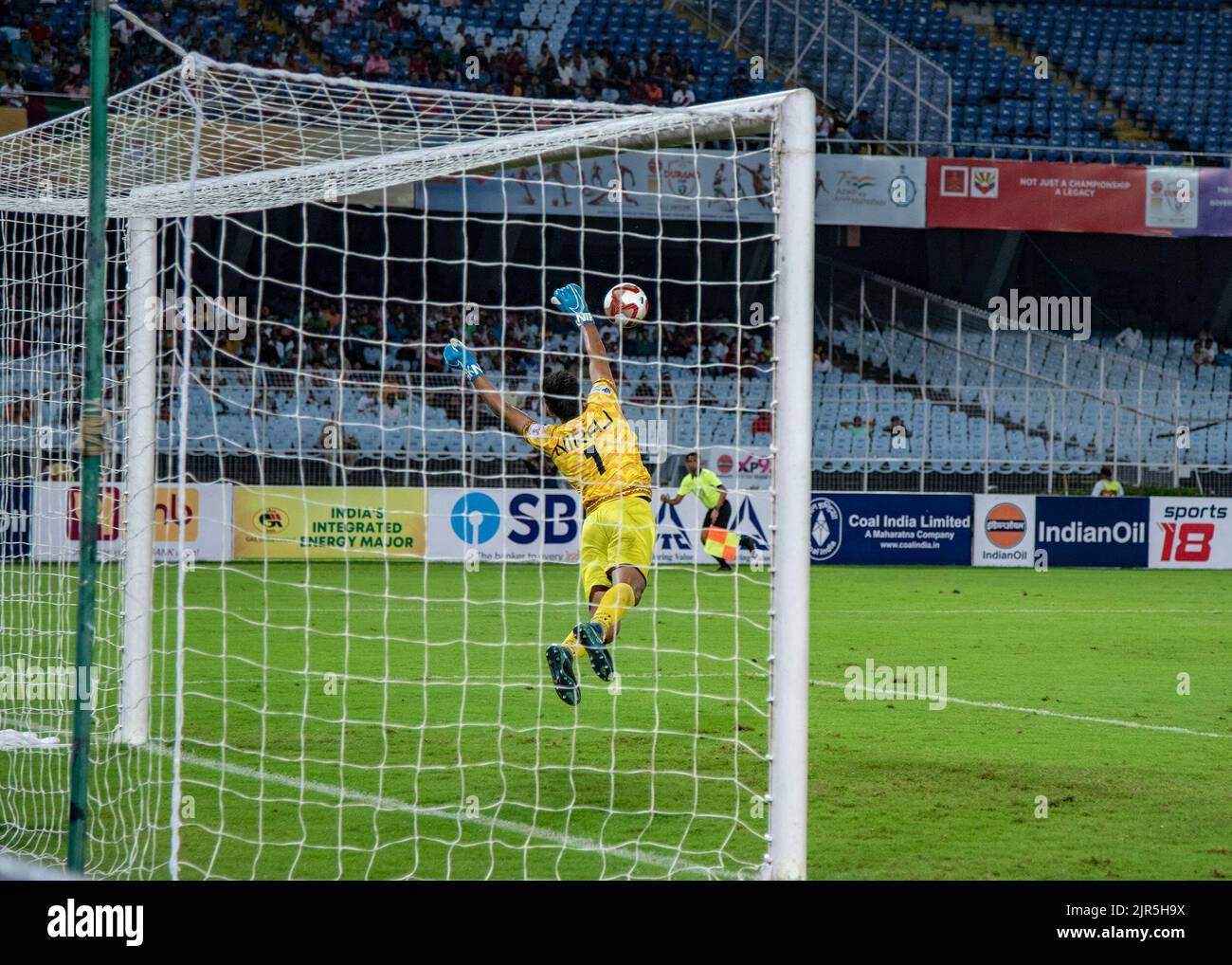 Vivekananda yuba bharati krirangan vybk hi-res stock photography and ...