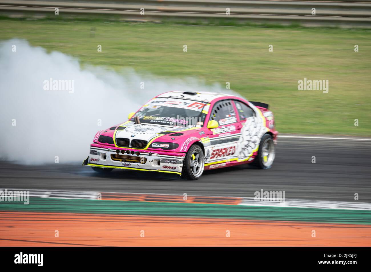 Drift car smoke hi-res stock photography and images - Alamy