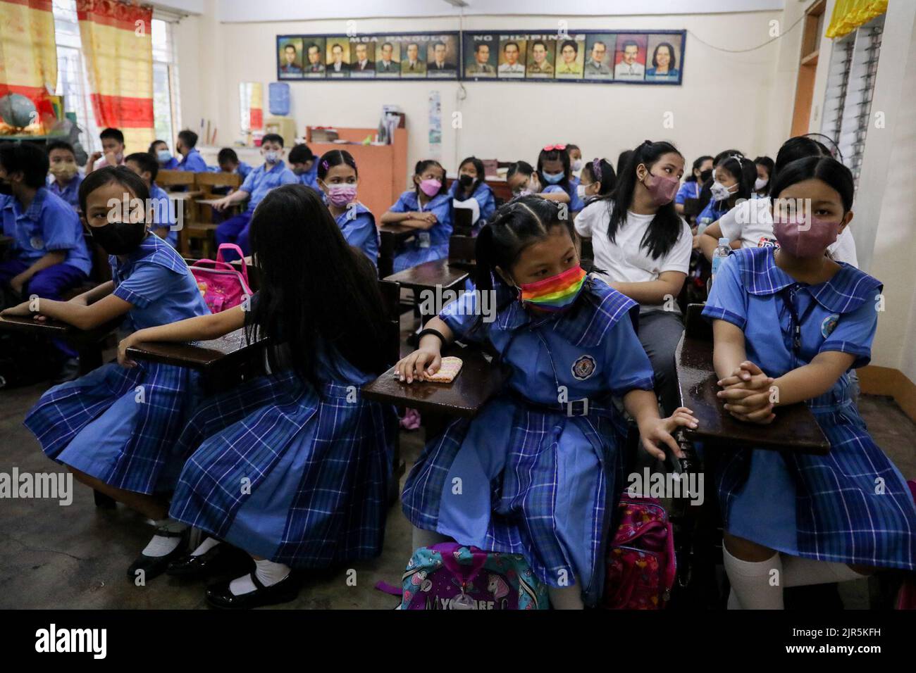 Manila, Philippines. 22nd Aug, 2022. Students attend a class on the ...