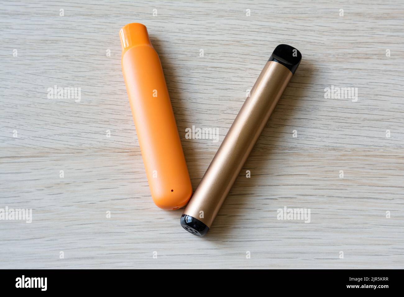 Two disposable electronic cigarettes Stock Photo - Alamy