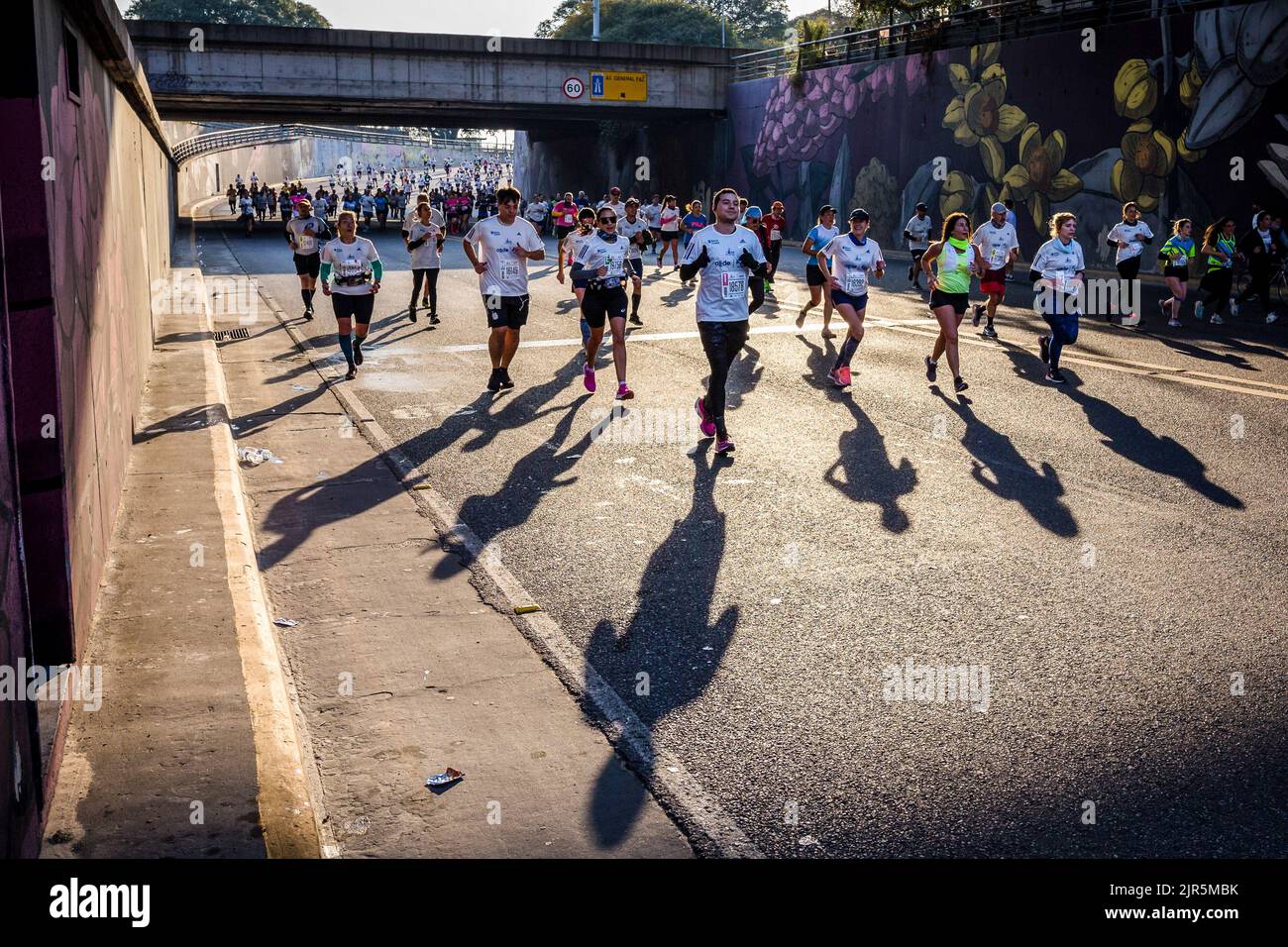 Buenos aires half marathon hi-res stock photography and images - Alamy