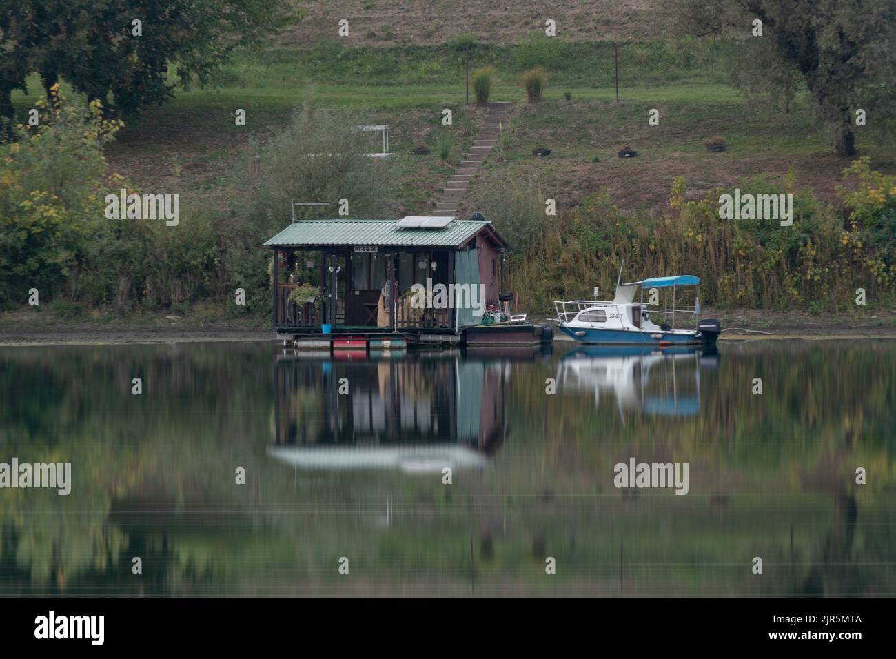 Floating hut hi-res stock photography and images - Alamy