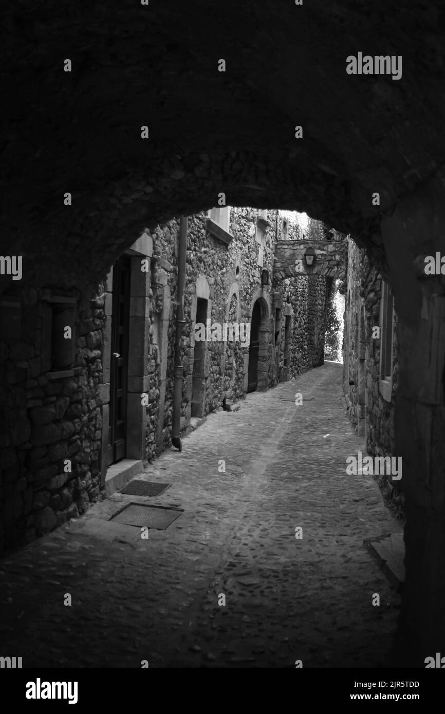 Ancient stone tunnel in Black and White Stock Photos & Images - Alamy