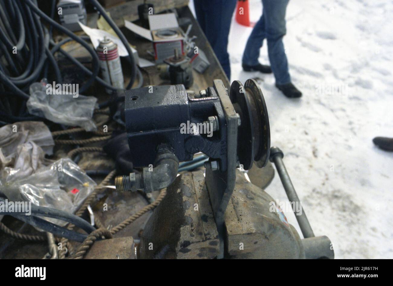 Crane 3 lab hi-res stock photography and images - Alamy