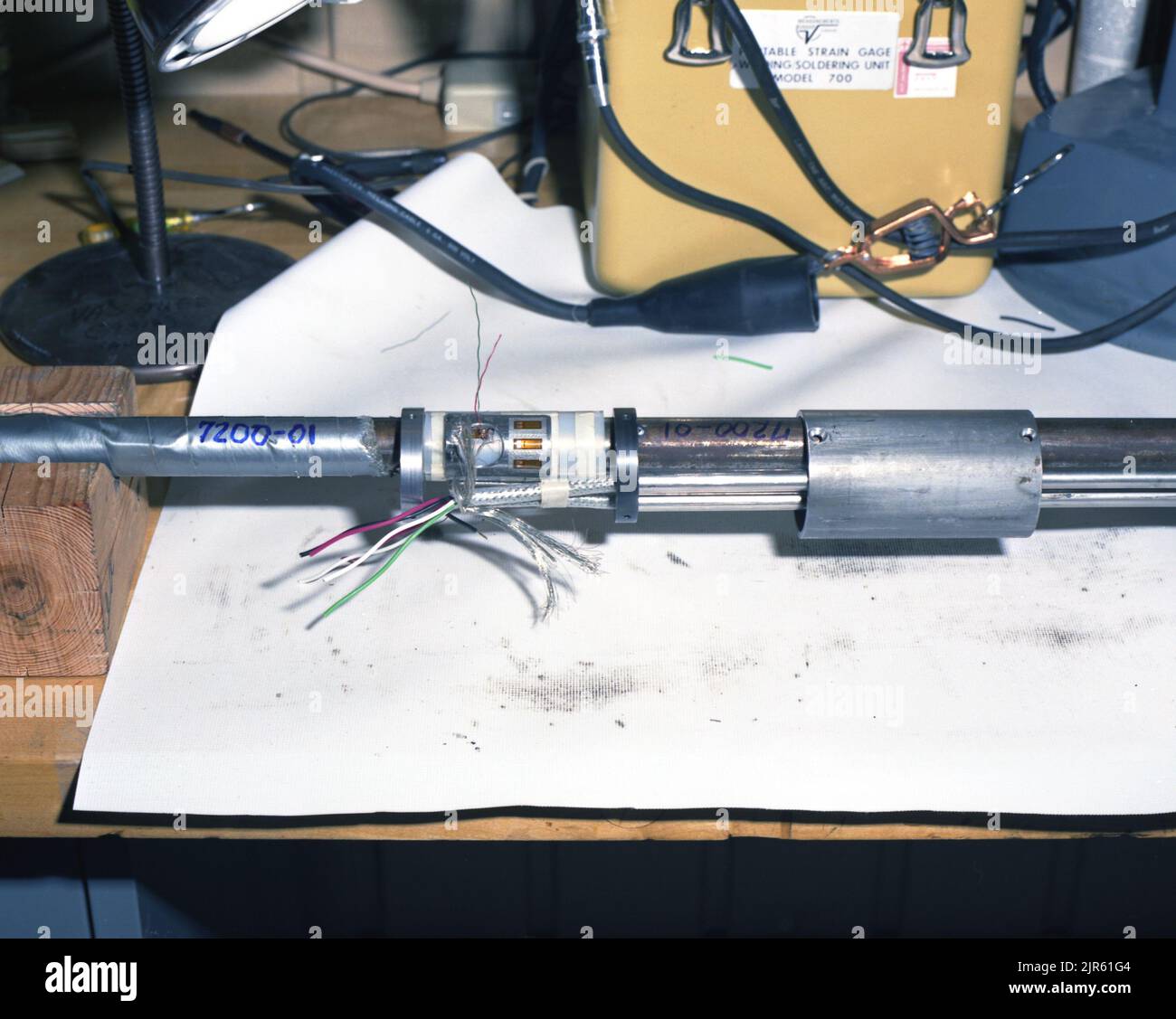 Strain gages hi-res stock photography and images - Alamy