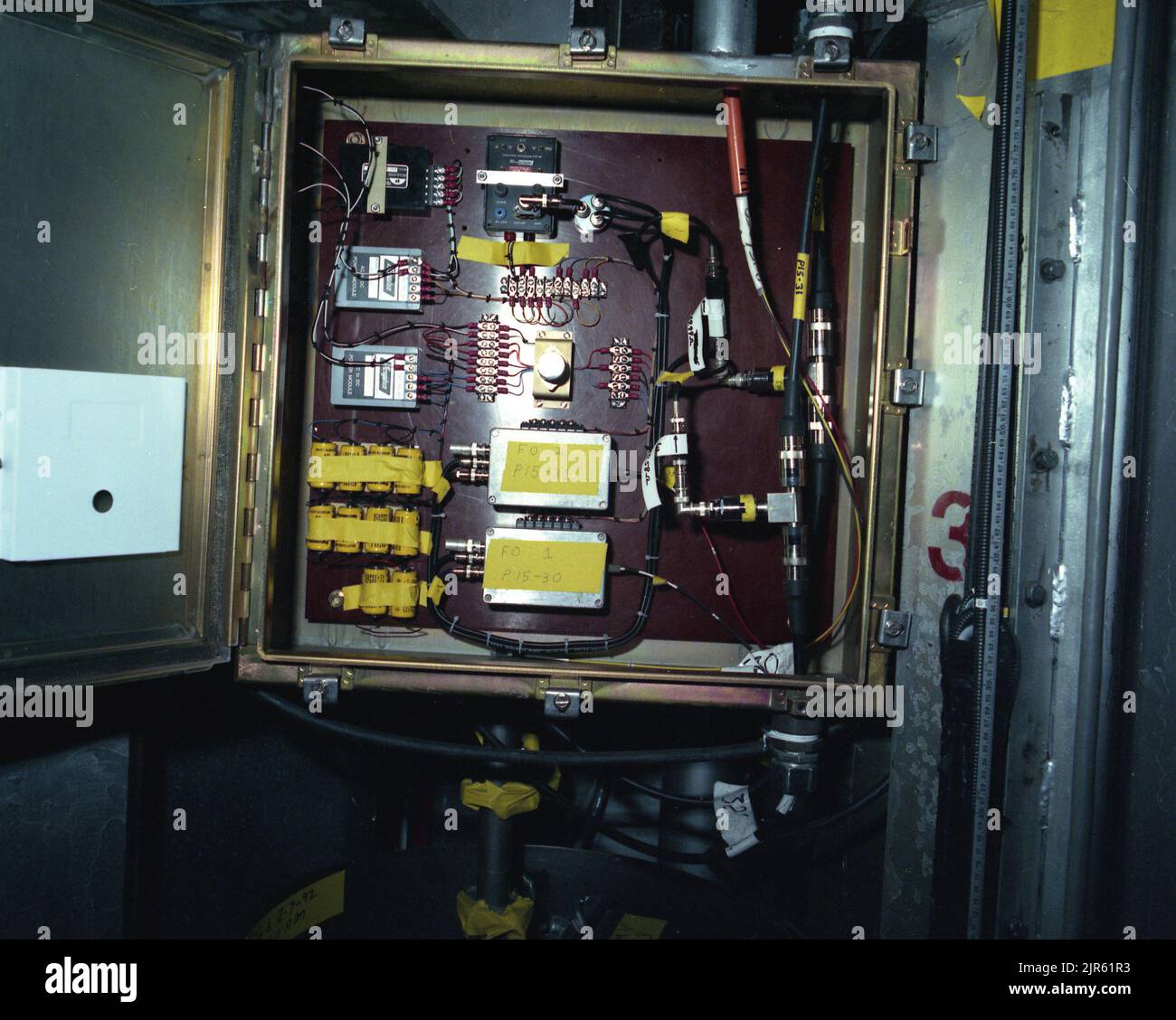 Bg optics hi-res stock photography and images - Alamy