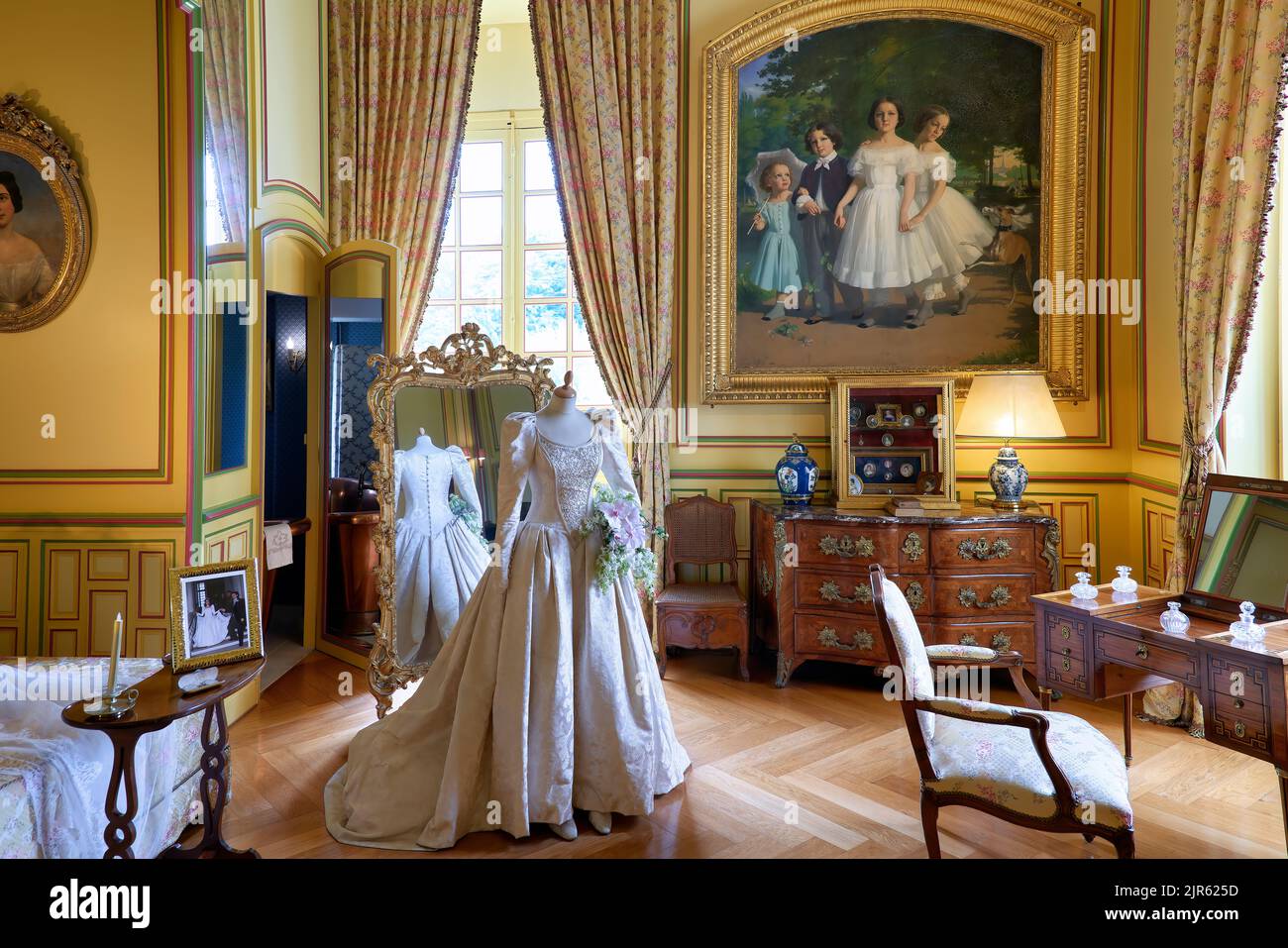 Chateau de Cheverny France. Chateaux of the Loire Valley Stock Photo ...