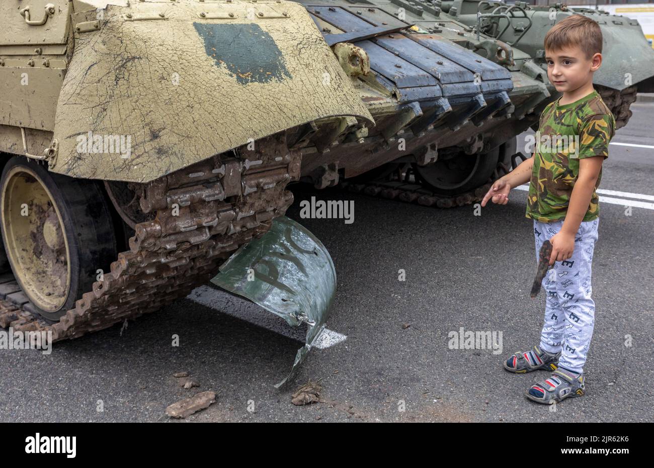 Destroyed toy tank hi-res stock photography and images - Alamy