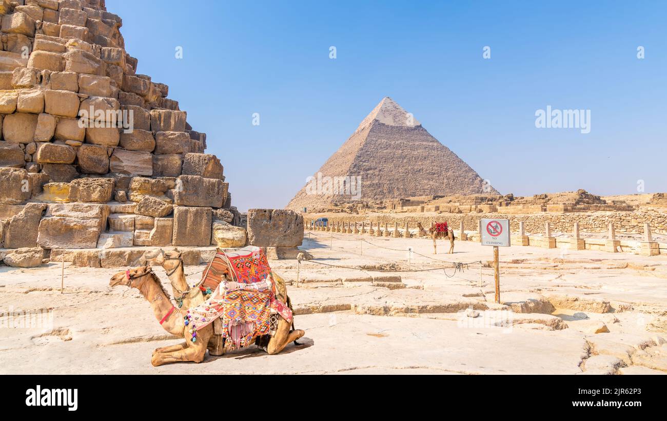 A view of the pyramids at Giza, Egypt Stock Photo - Alamy