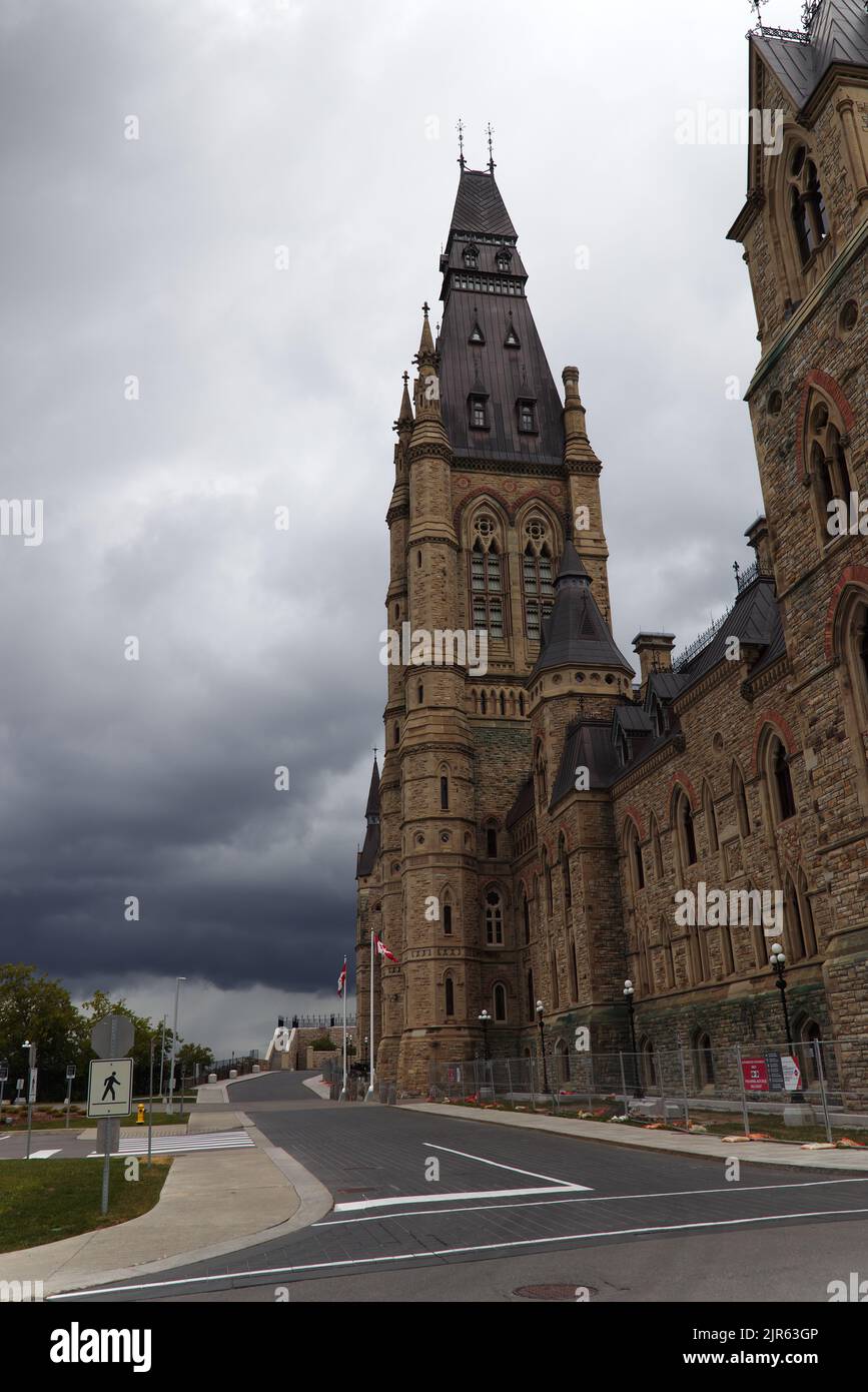 House of commons ottawa west block hi-res stock photography and images ...