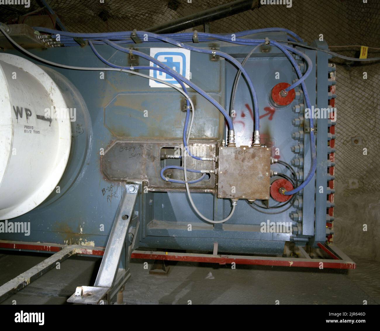 Electric detonator hi-res stock photography and images - Alamy