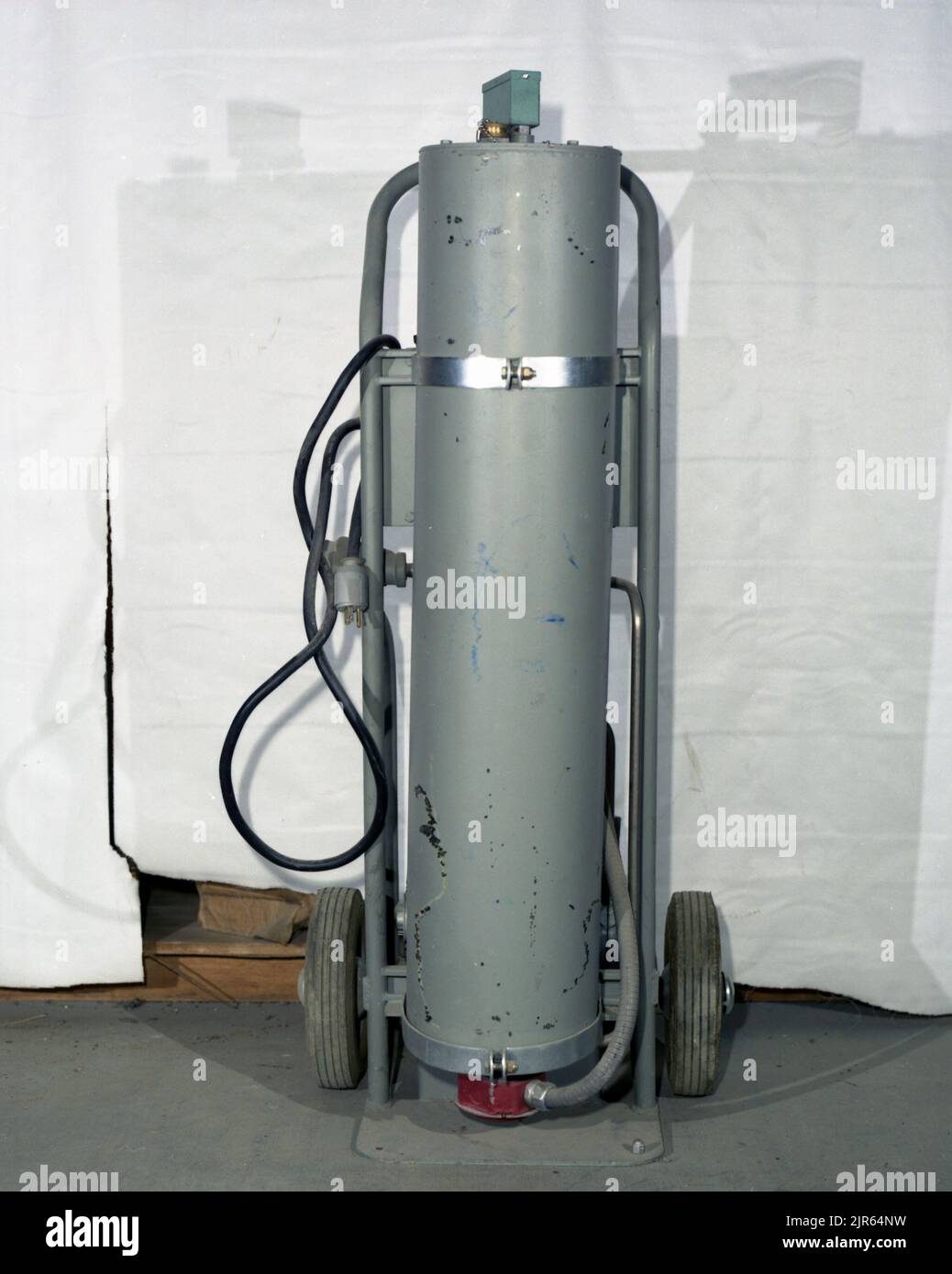 Air vacuum pump hi-res stock photography and images - Alamy