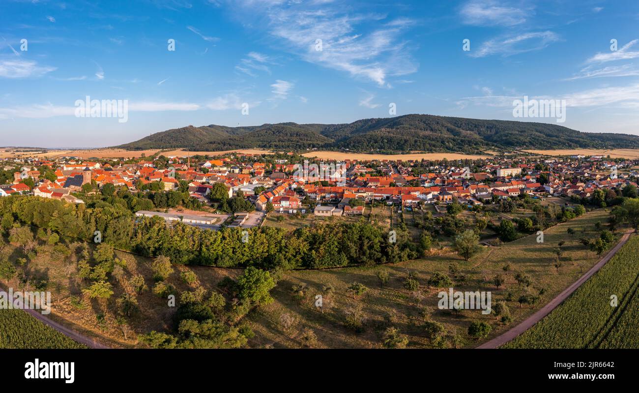 Luftbild Kelbra Kyffhäuser Stock Photo - Alamy