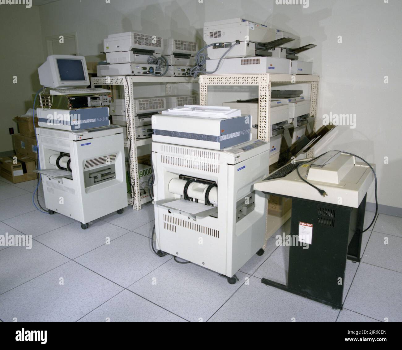 1990 building hi-res stock photography and images - Alamy