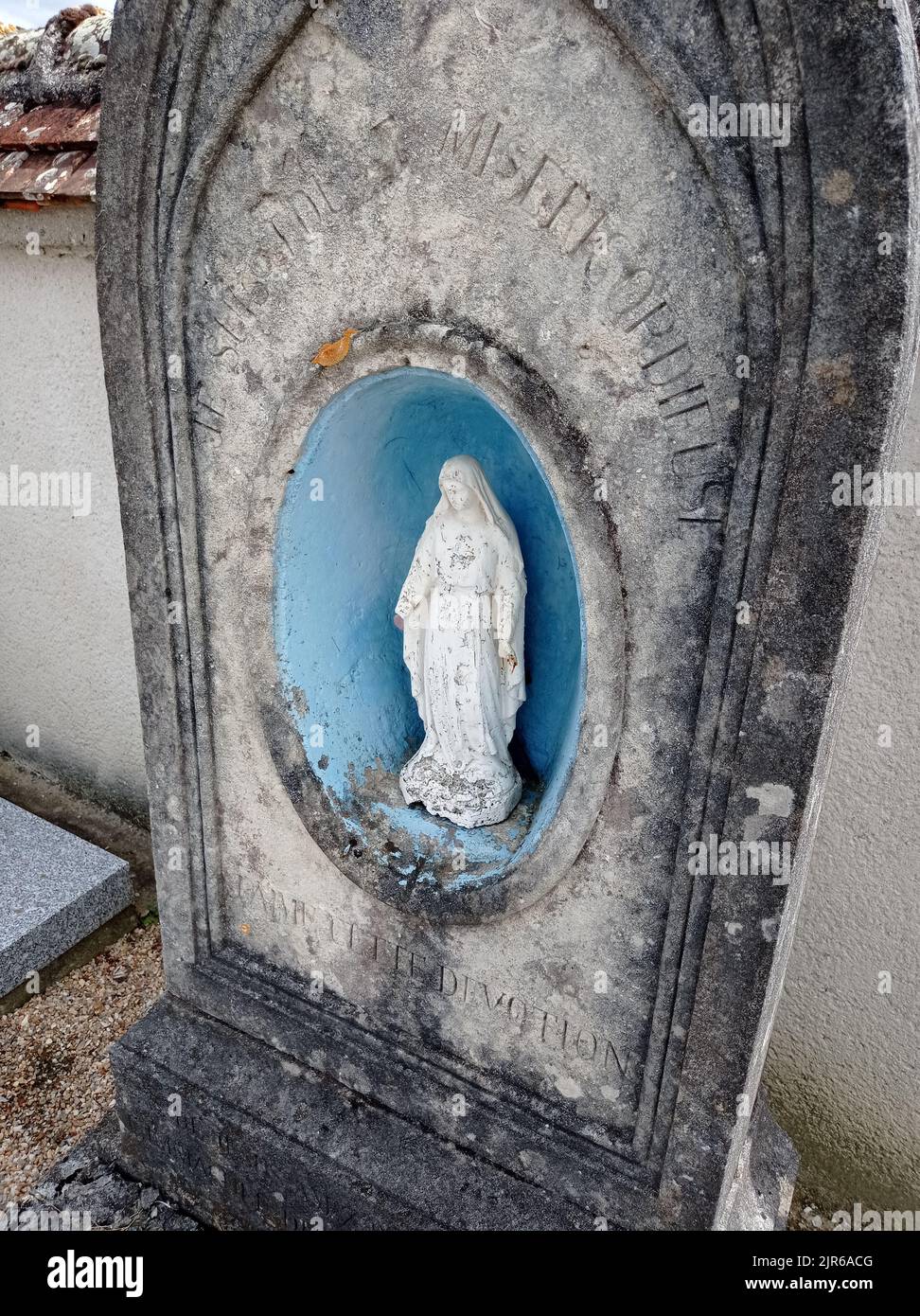 Sainte vierge hi-res stock photography and images - Alamy