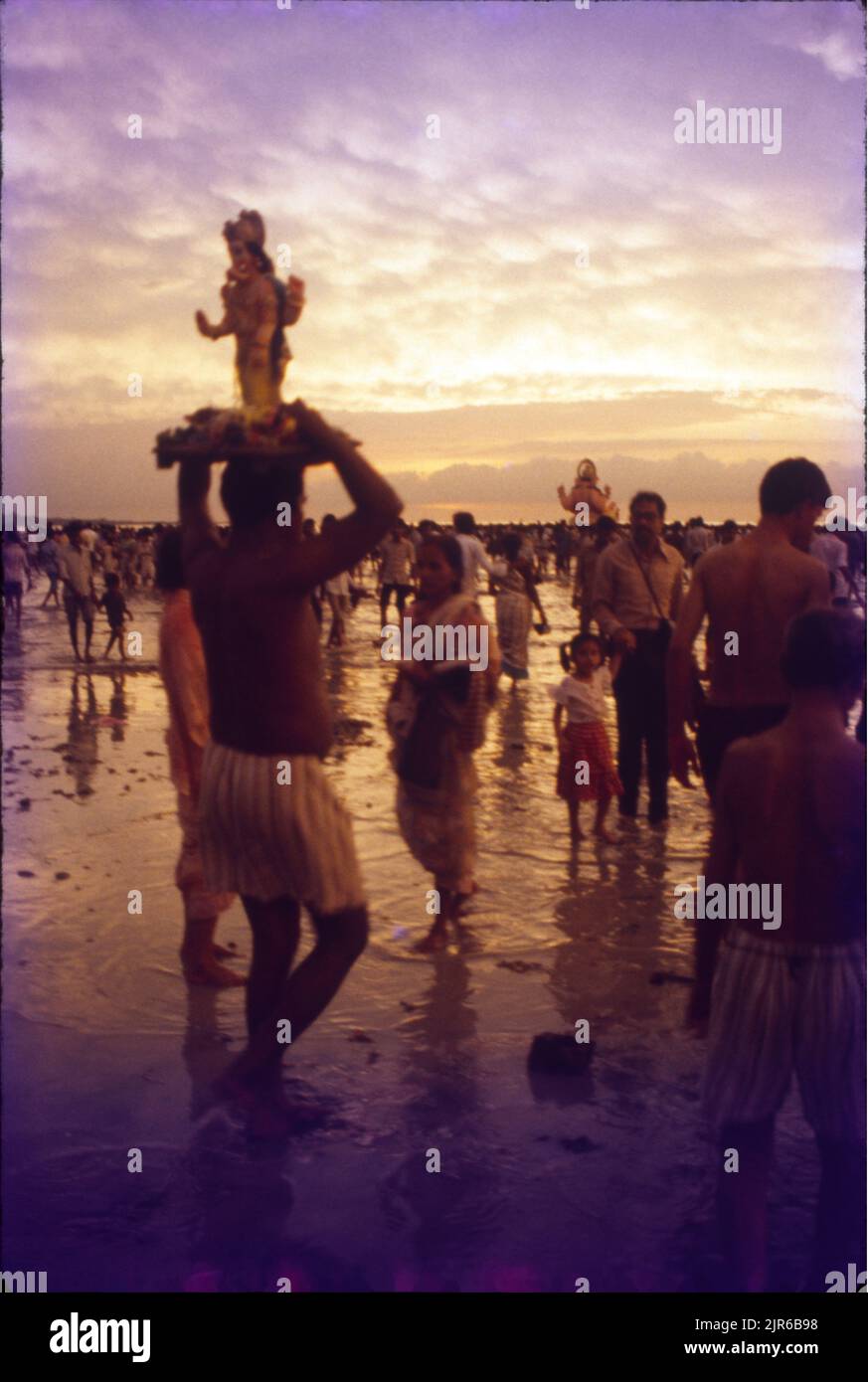 Immersion process hi-res stock photography and images - Alamy