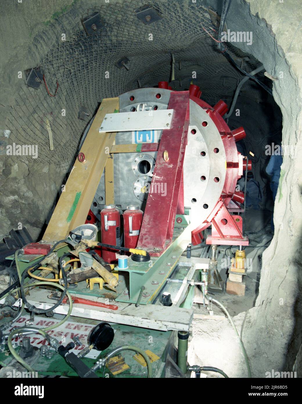 A89896 U12N MINERAL QUARRY FAC PLACEMENT GEORGE STALLER (Project ...