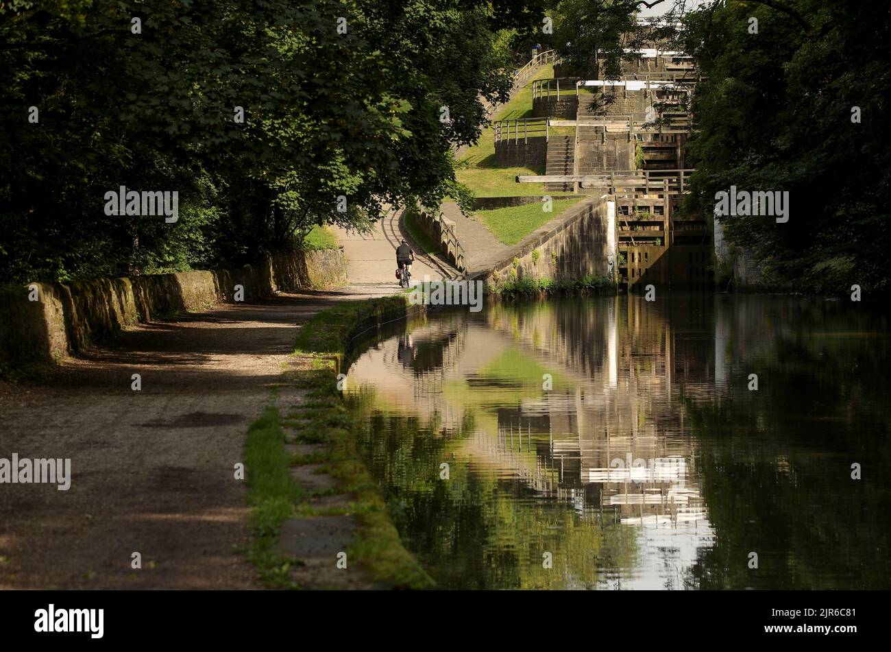 The Bingley Five Rise locks along the Leeds and Liverpool Canal Stock ...