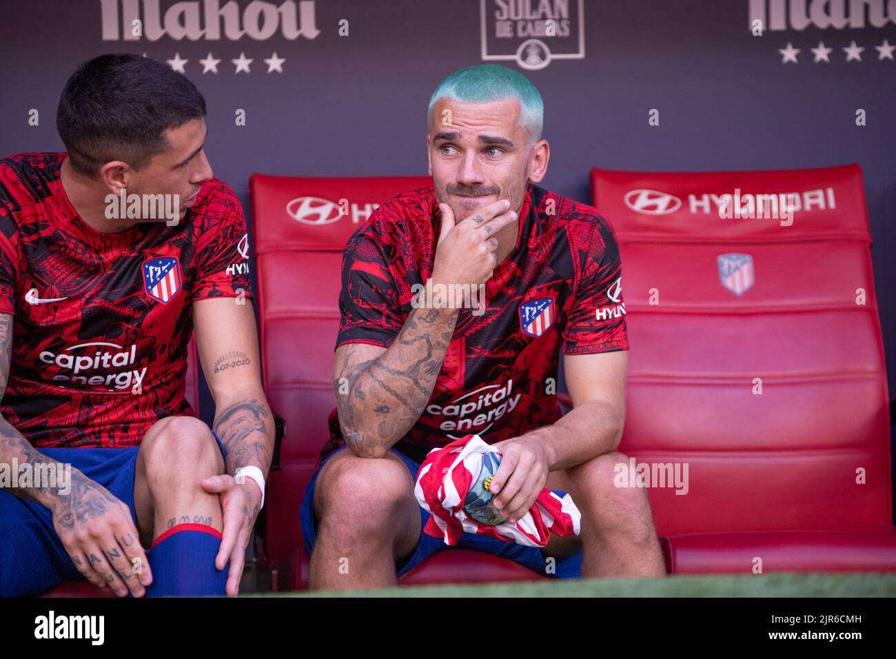 Antoine griezmann 2022 bench hi-res stock photography and images - Alamy