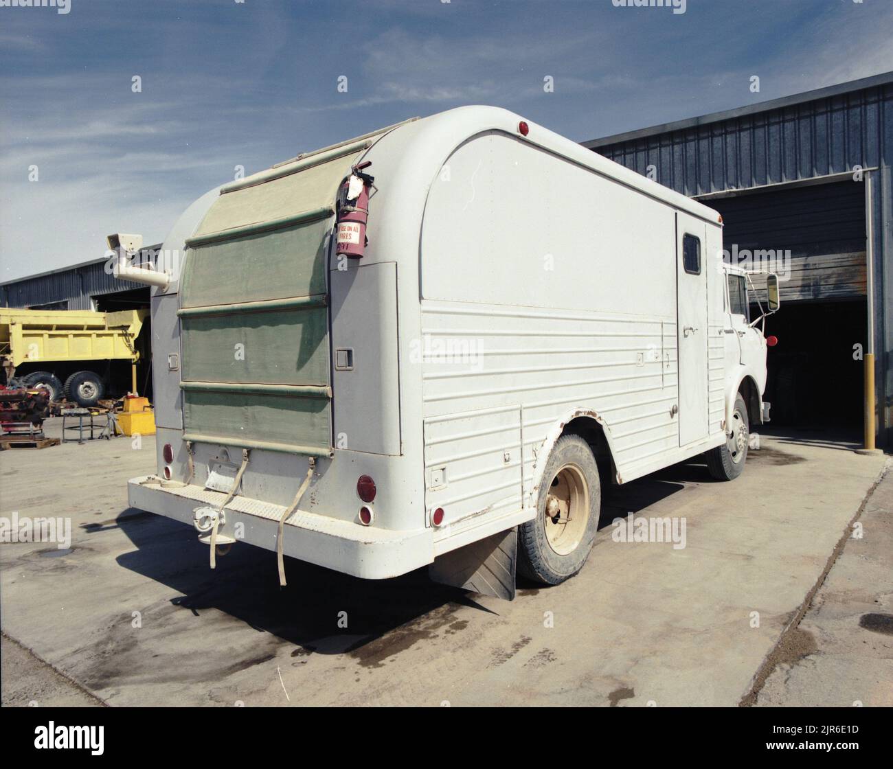 Tv trucks hi-res stock photography and images - Alamy