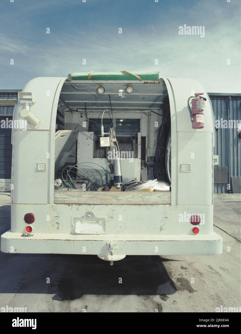 Tv trucks hi-res stock photography and images - Alamy