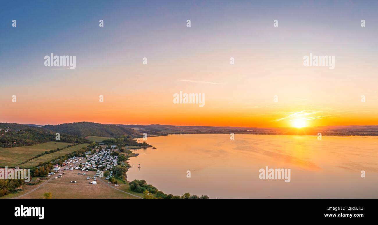 Stausee Kelbra im Sonnenuntergang Stock Photo - Alamy