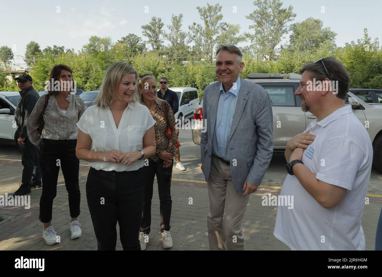 2022-08-22 10:15:38 Dutch Ministers of Foreign Trade and Development ...